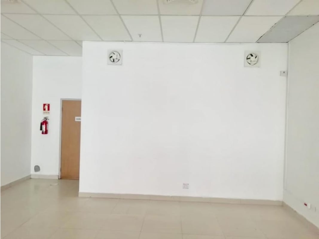 Commercial Space for Sale at Centennial Plaza Condado